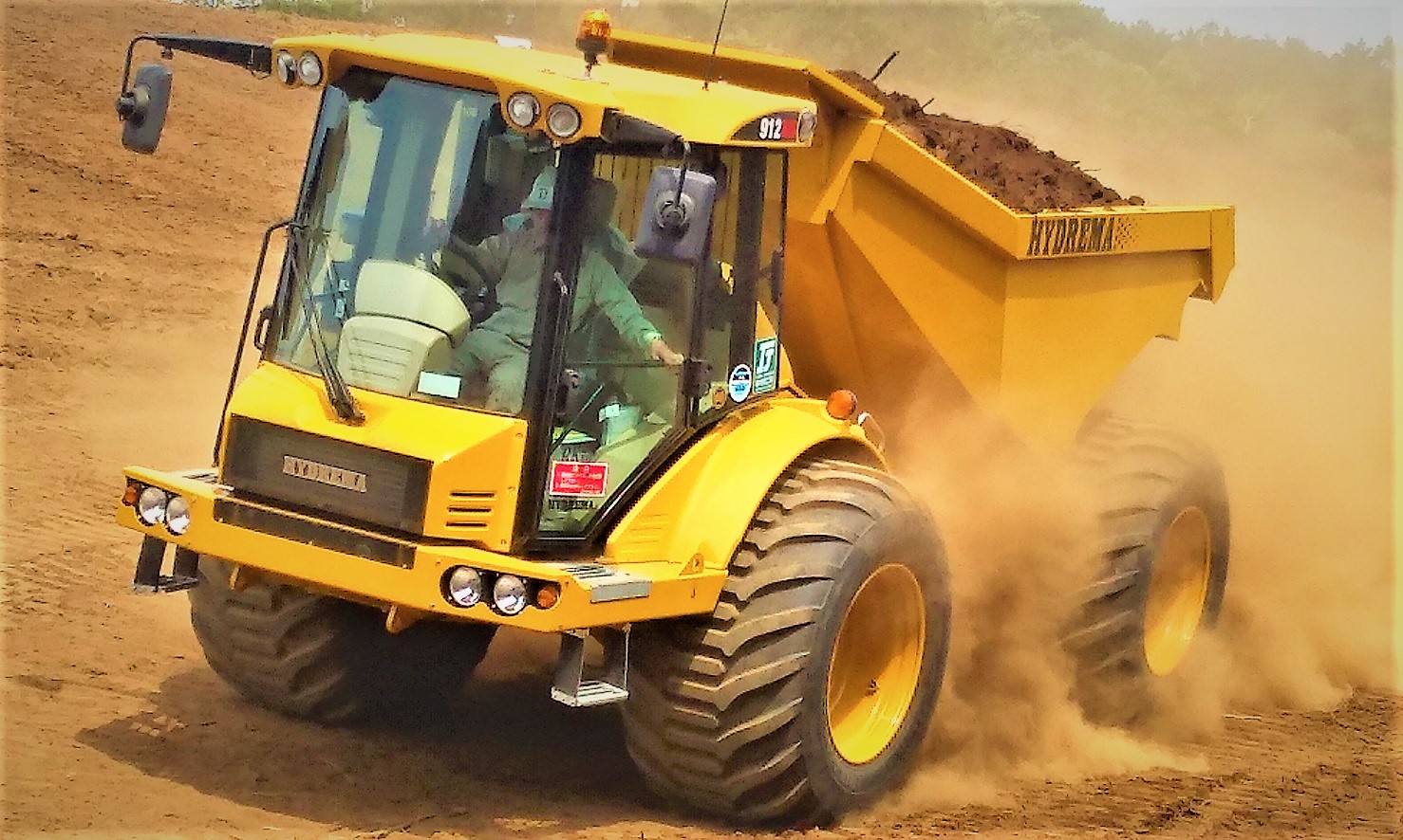 HYDREMA 912HM クルクルダンプ(ｱｰﾃｨｷｭﾚｰﾄ型)｜田村重工